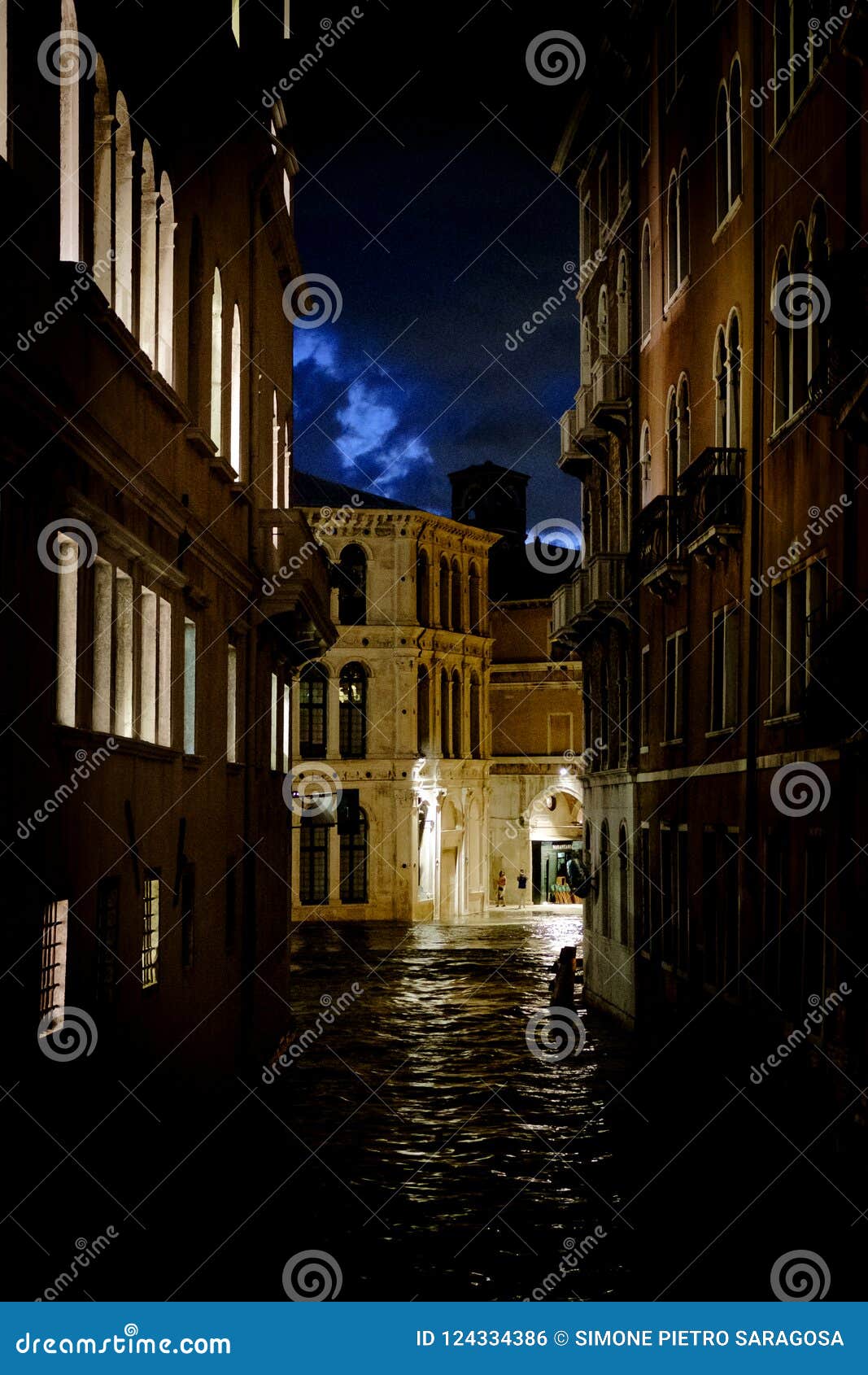 Windows in Venice editorial photo. Image of architecture - 124334386