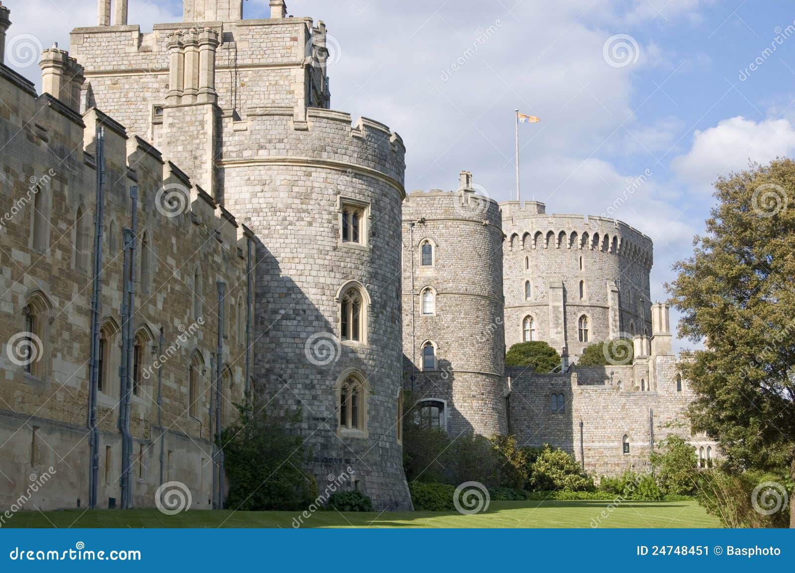 Windsor Castle, south side stock image. Image of historic - 24748451