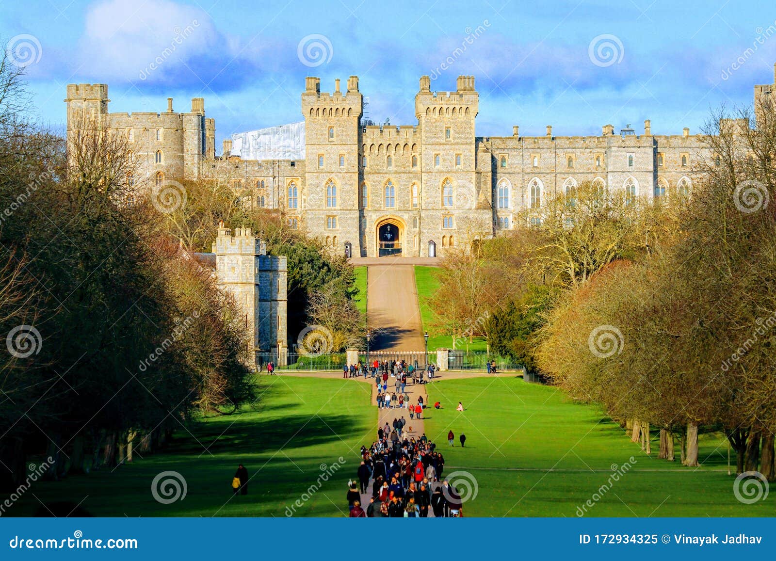 Windsor castle walk editorial image. Image of canon - 172934325