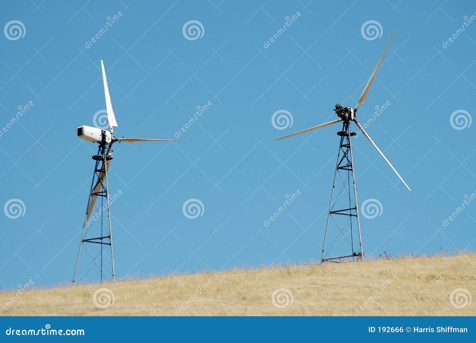 Windturbinen stockfoto. Bild von braun, gipfel, livermore - 192666