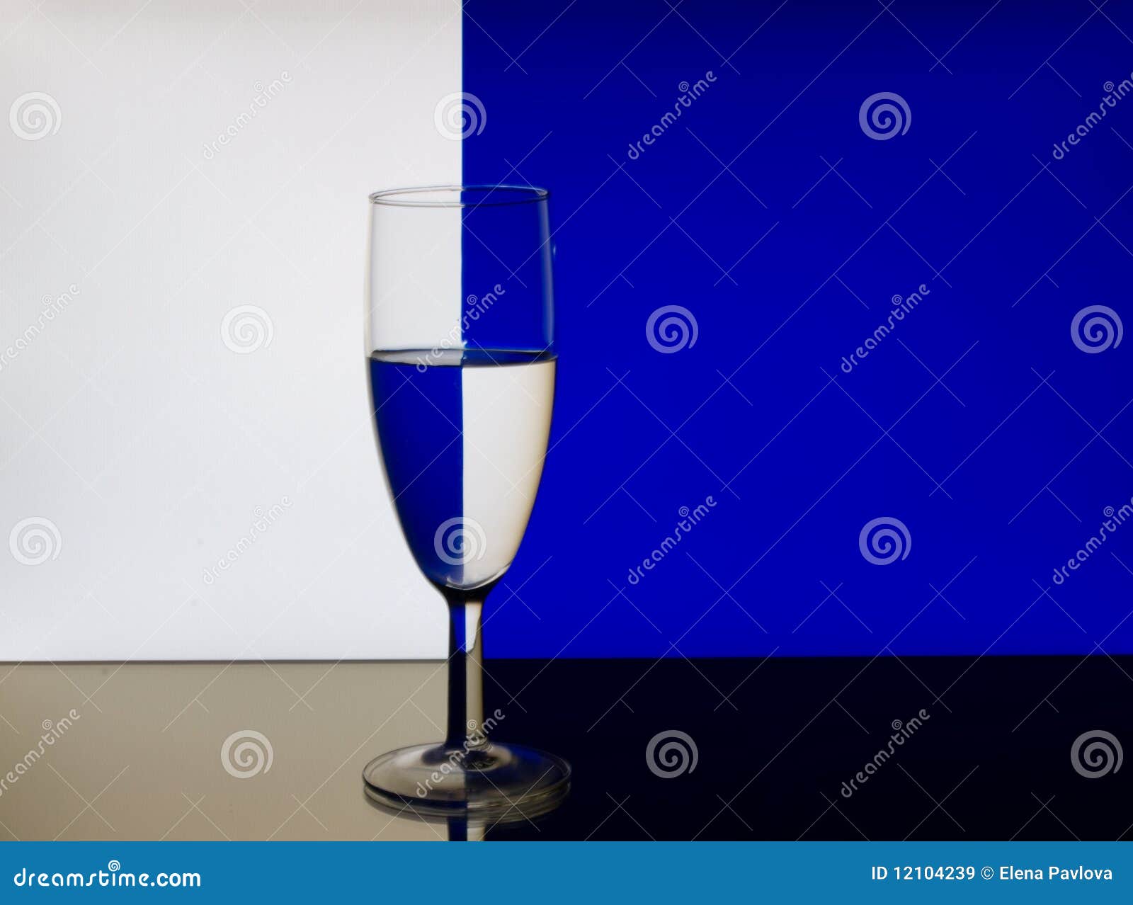 Wine Glass Refraction Pattern Stock Image - Image of fragile, dark ...