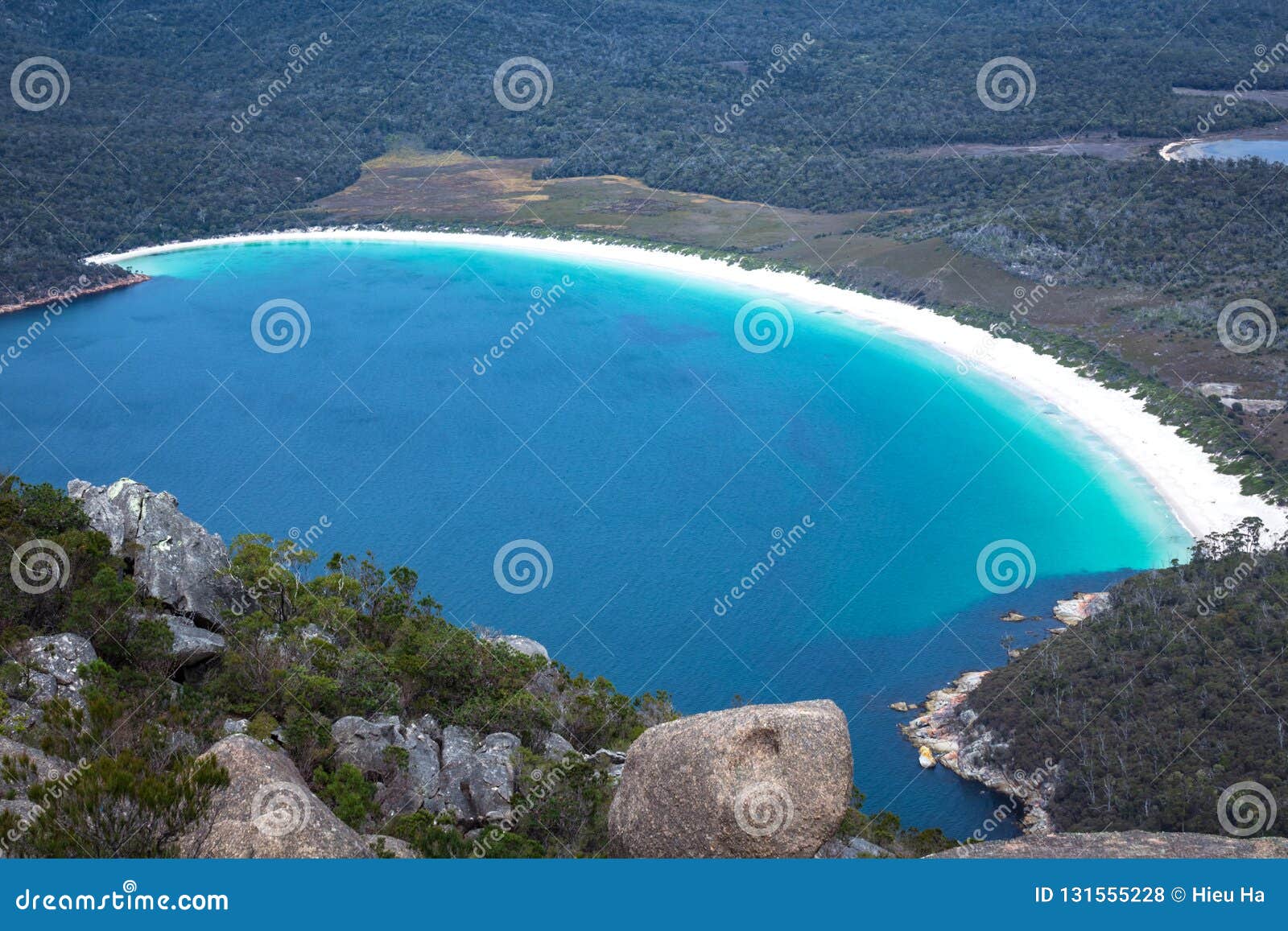 Overview of Wineglass Bay in Freycinet National Park from Mount Amos ... Overview of Wineglass Bay in Freycinet National Park from Mount Amos ...