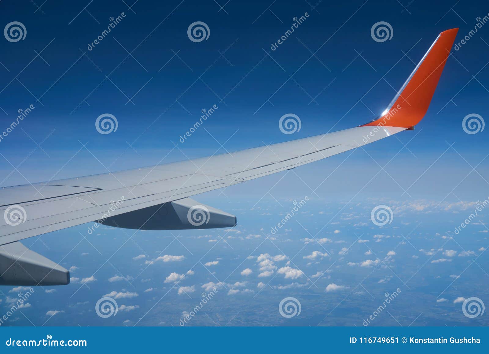 Wing of the aircraft stock image. Image of cockpit, trip - 116749651