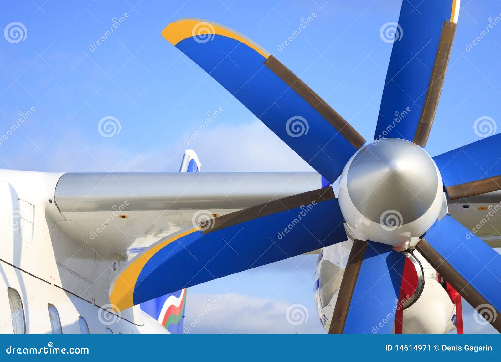 Wing with Propeller of the Passenger Plane Stock Image - Image of ...