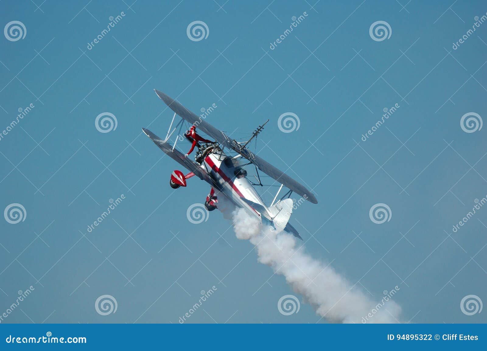 Wing walker editorial photography. Image of action, barnstormer - 94895322