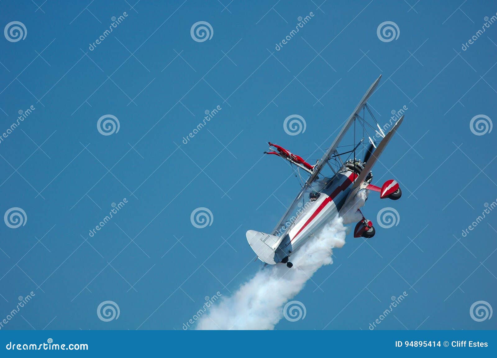 Wing walker editorial stock image. Image of barnstormer - 94895414