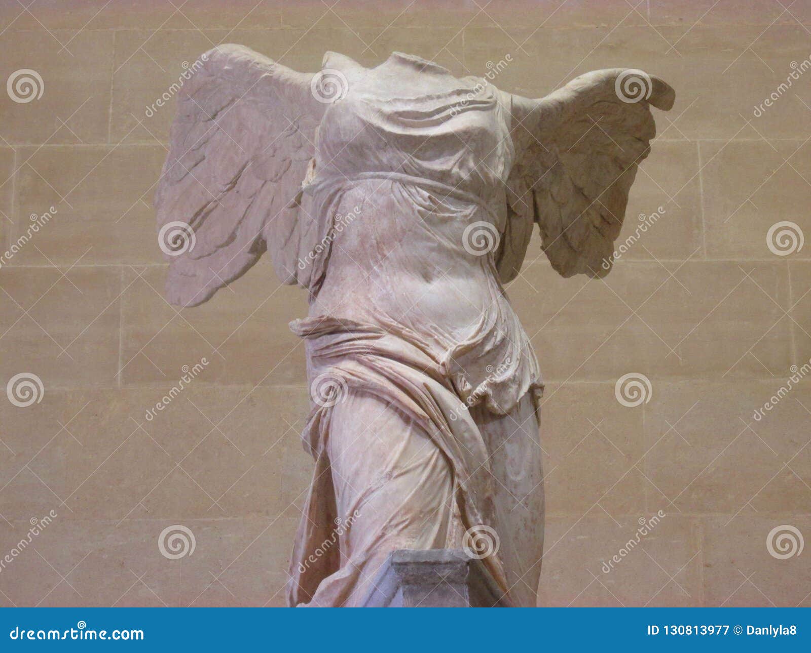 Winged Victory of Samothrace Editorial Photography - Image of angel ...