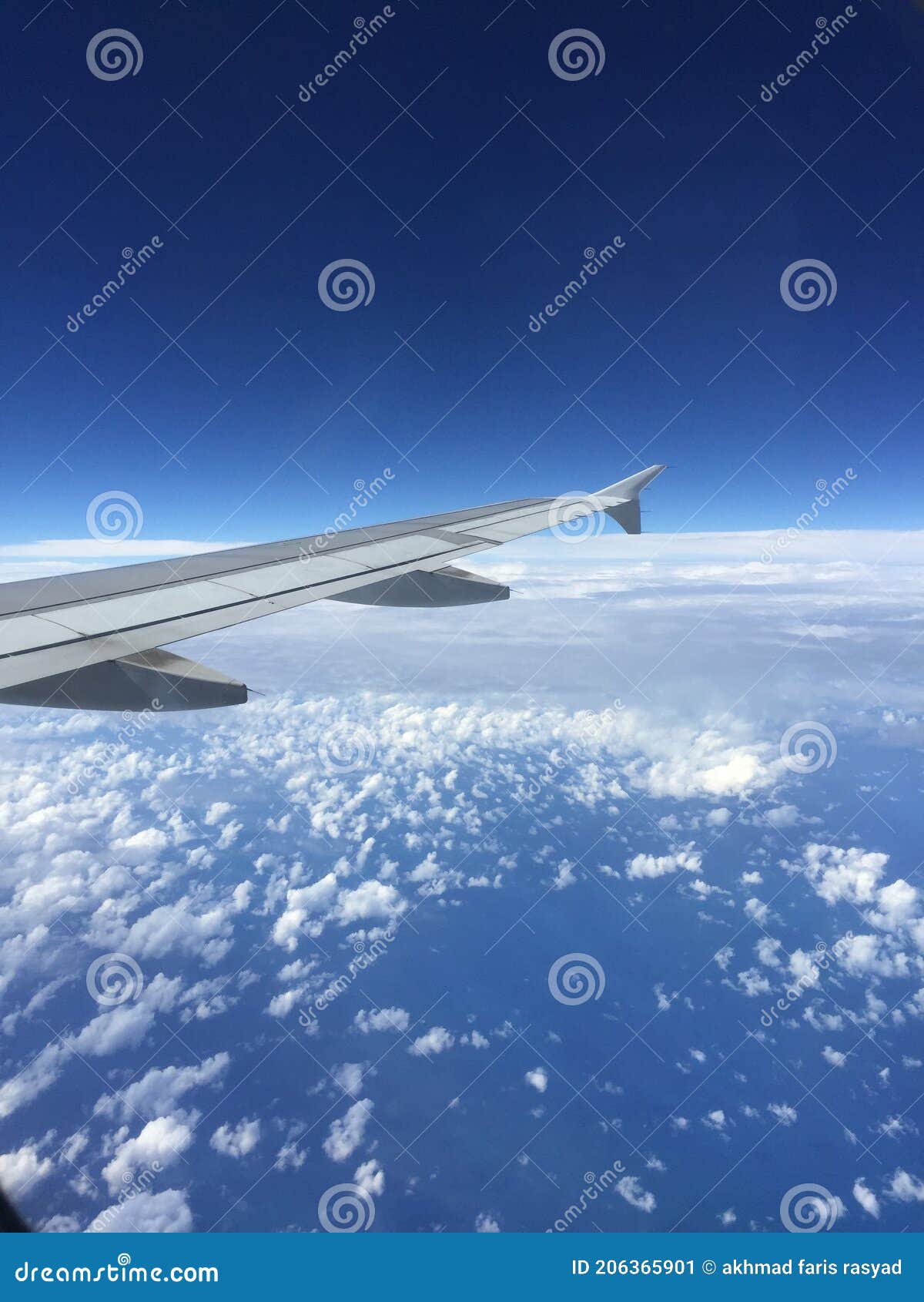 Winglet stock image. Image of plane, airline, bluesky - 206365901