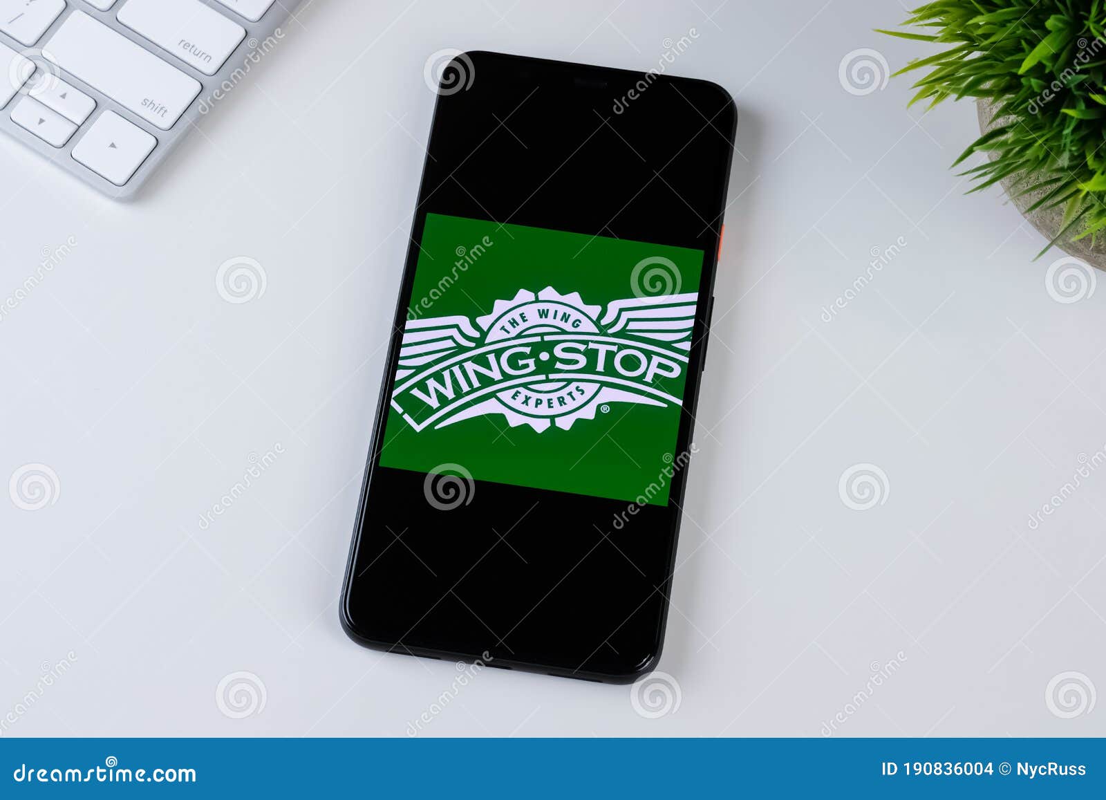 Wingstop App Logo on a Smartphone Screen. Editorial Stock Image - Image ...