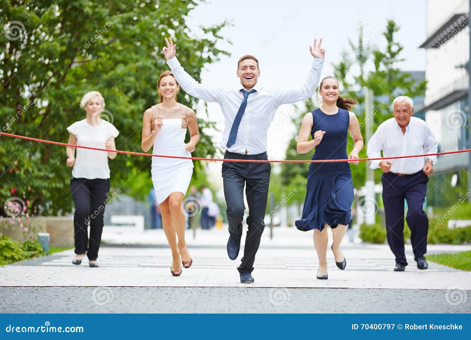 Winnaar Terwijl Het Lopen Met Een Commercieel Team Stock Afbeelding ...