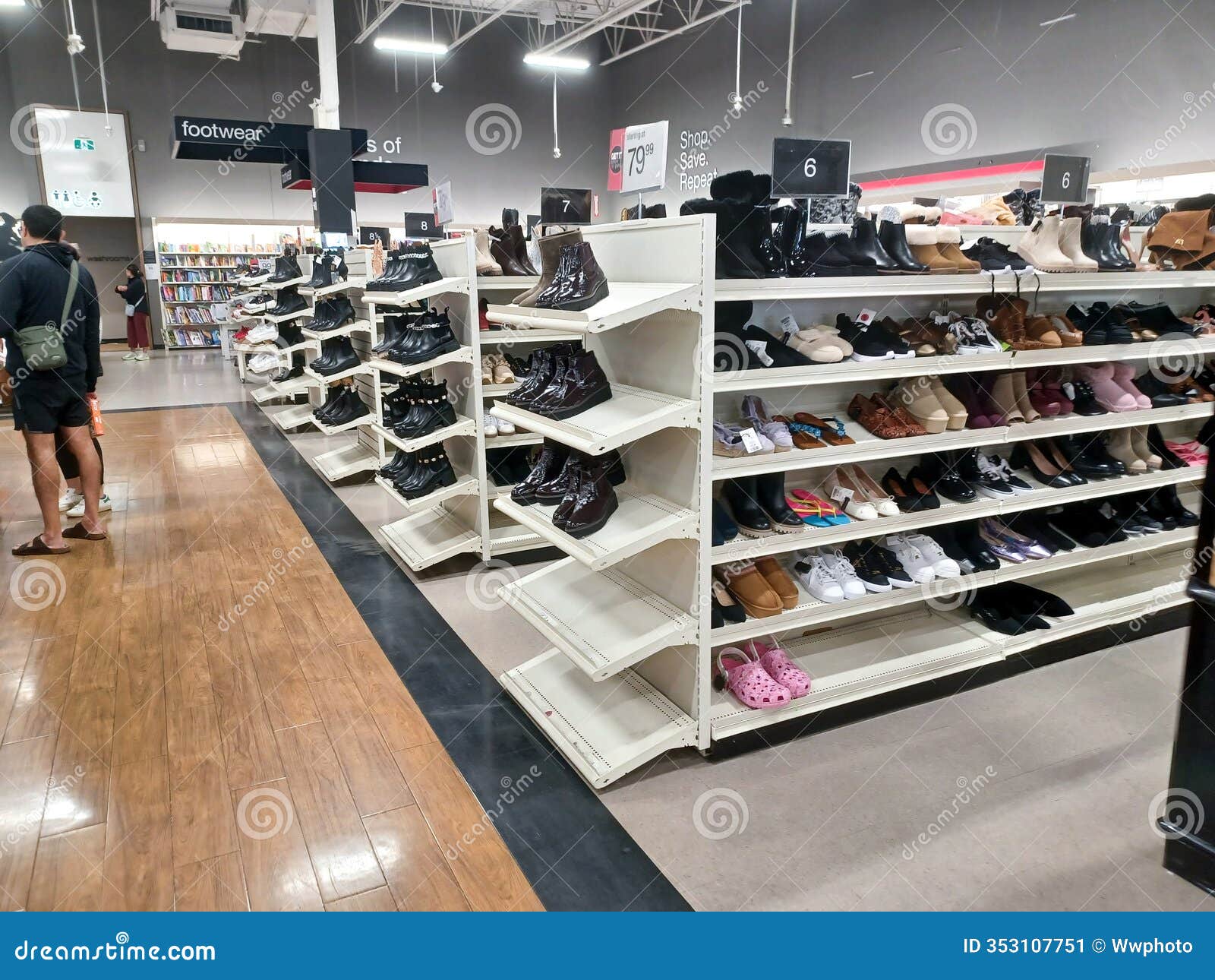 Winners Store Interior View Editorial Photo - Image of retail, discount ...