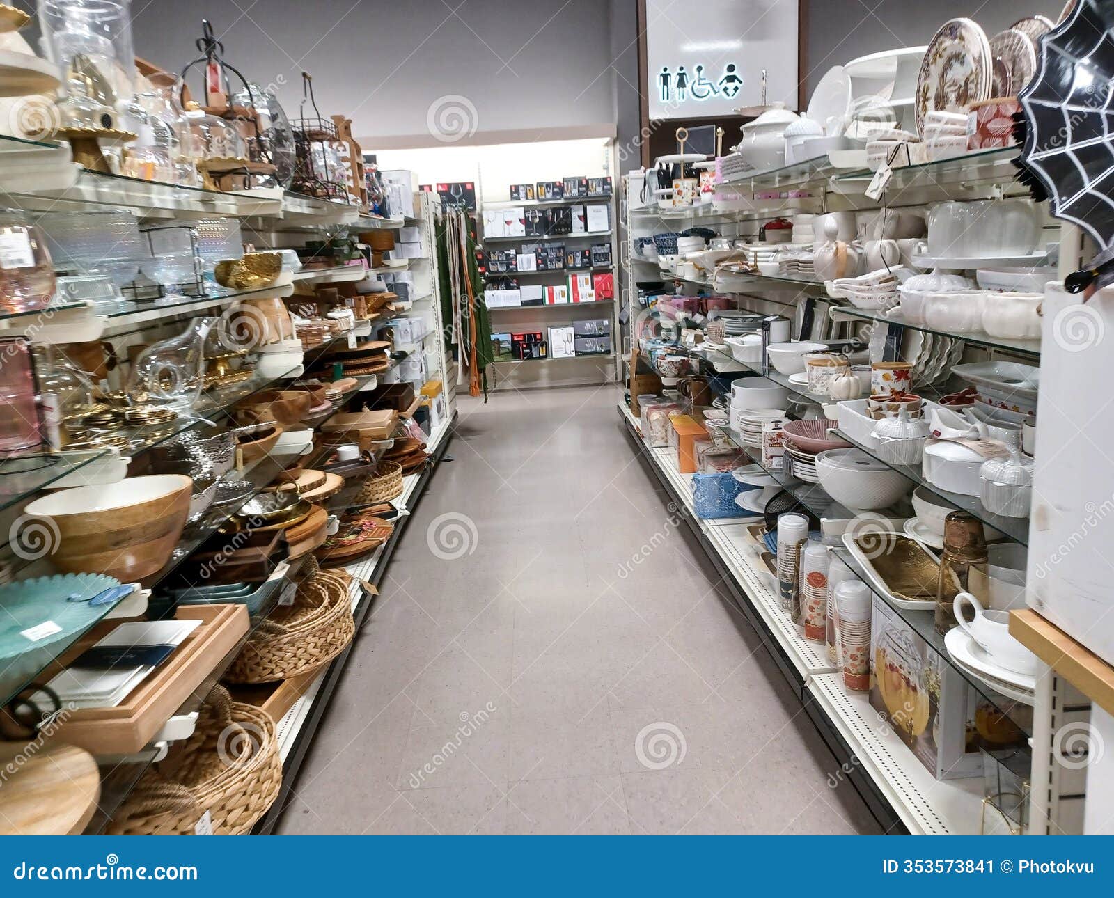 Winners Store Interior View Editorial Photo - Image of mall, logo ...