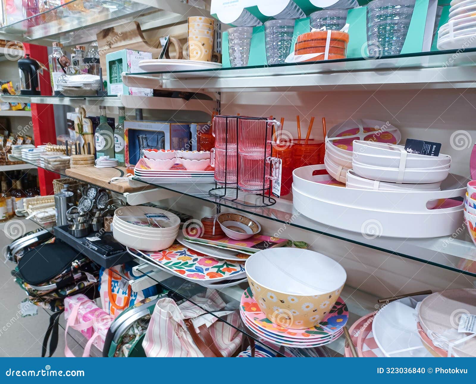 Winners Store Interior View Editorial Image - Image of editorial ...