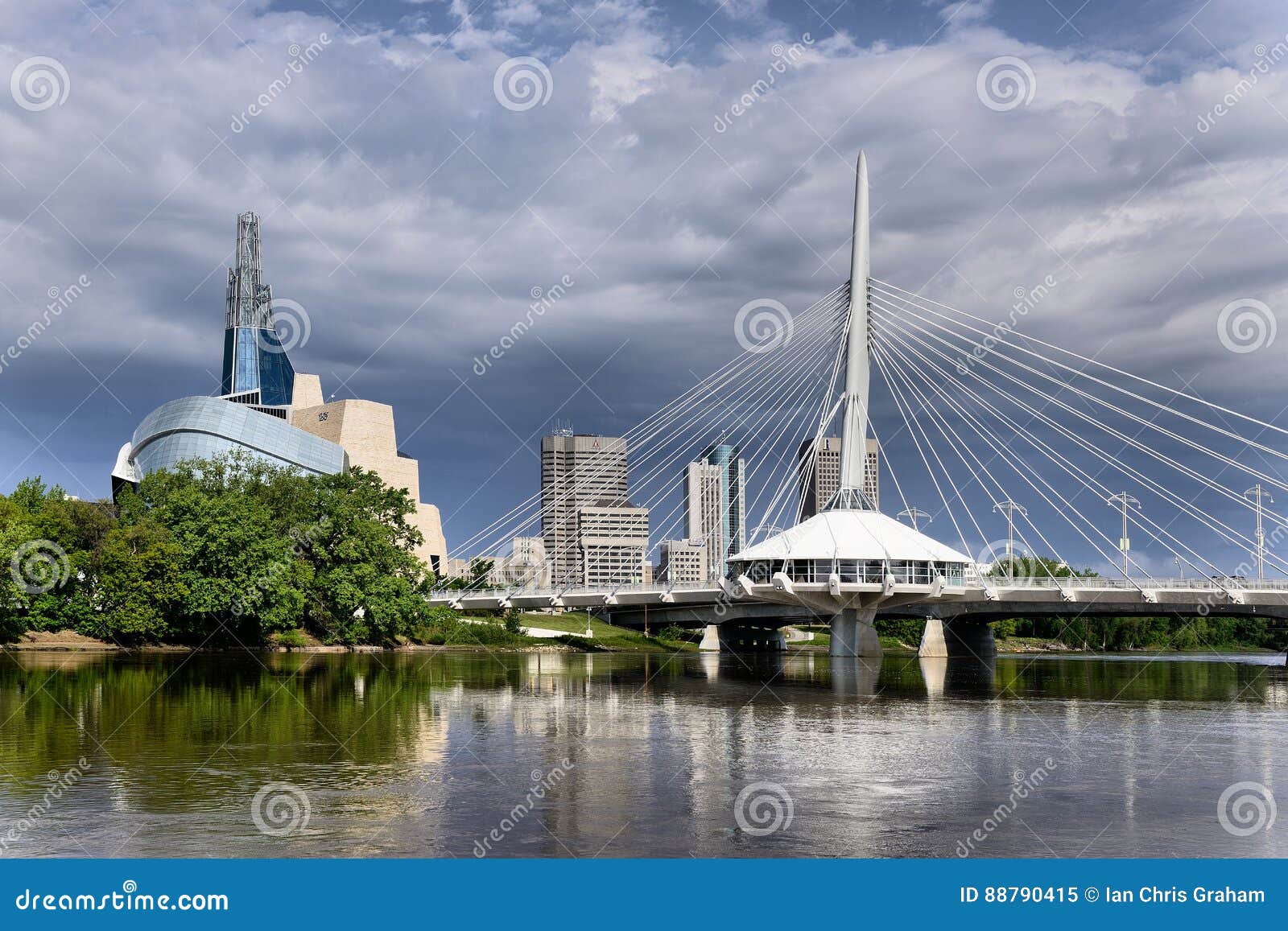 Winnipeg Skyline stock image. Image of esplanade, manitoba - 88790415