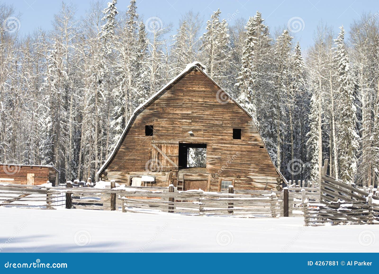 Winter barn stock image. Image of country, cold, trees - 4267881