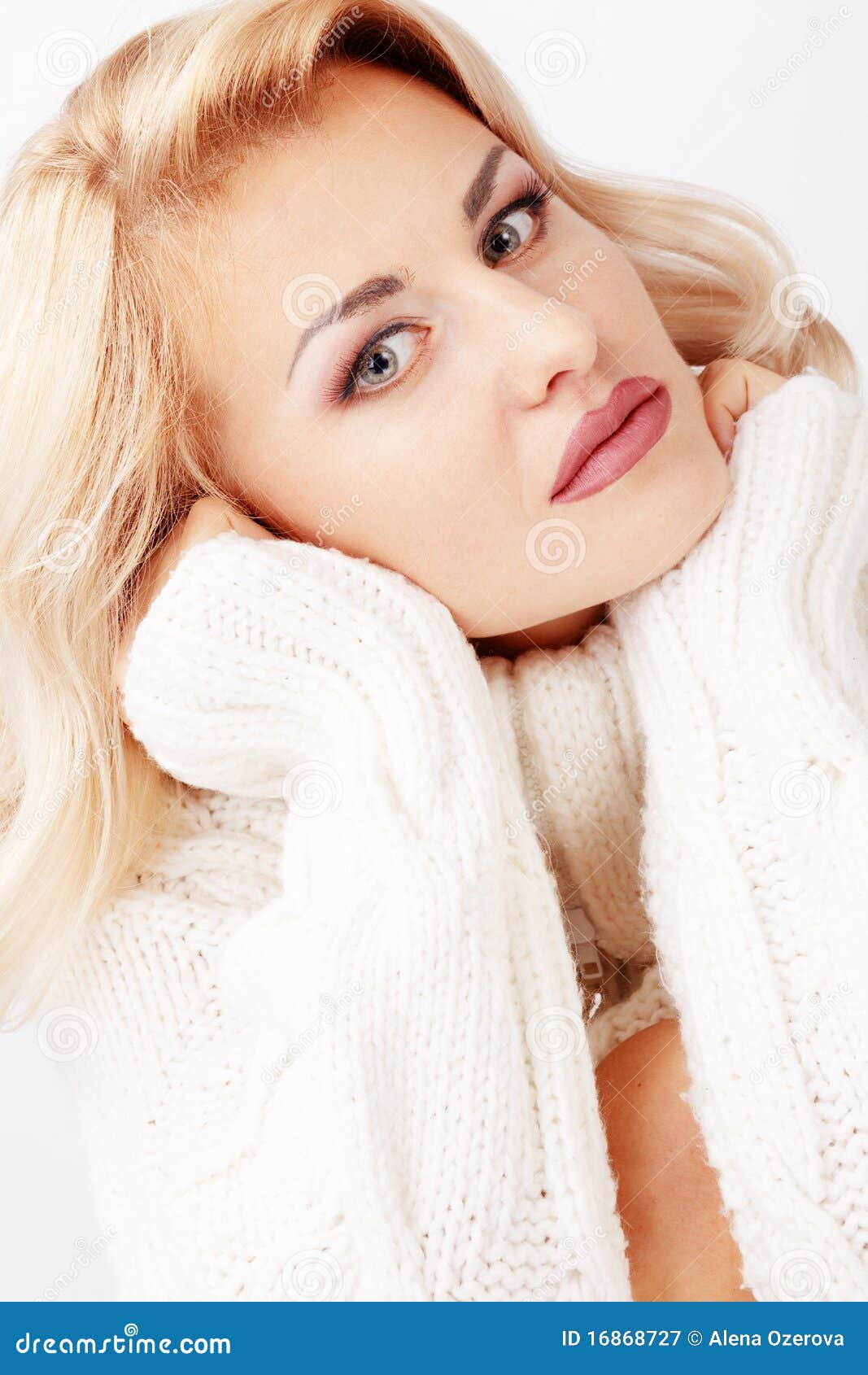 Winter beauty stock image. Image of pure, healthy, makeup - 16868727