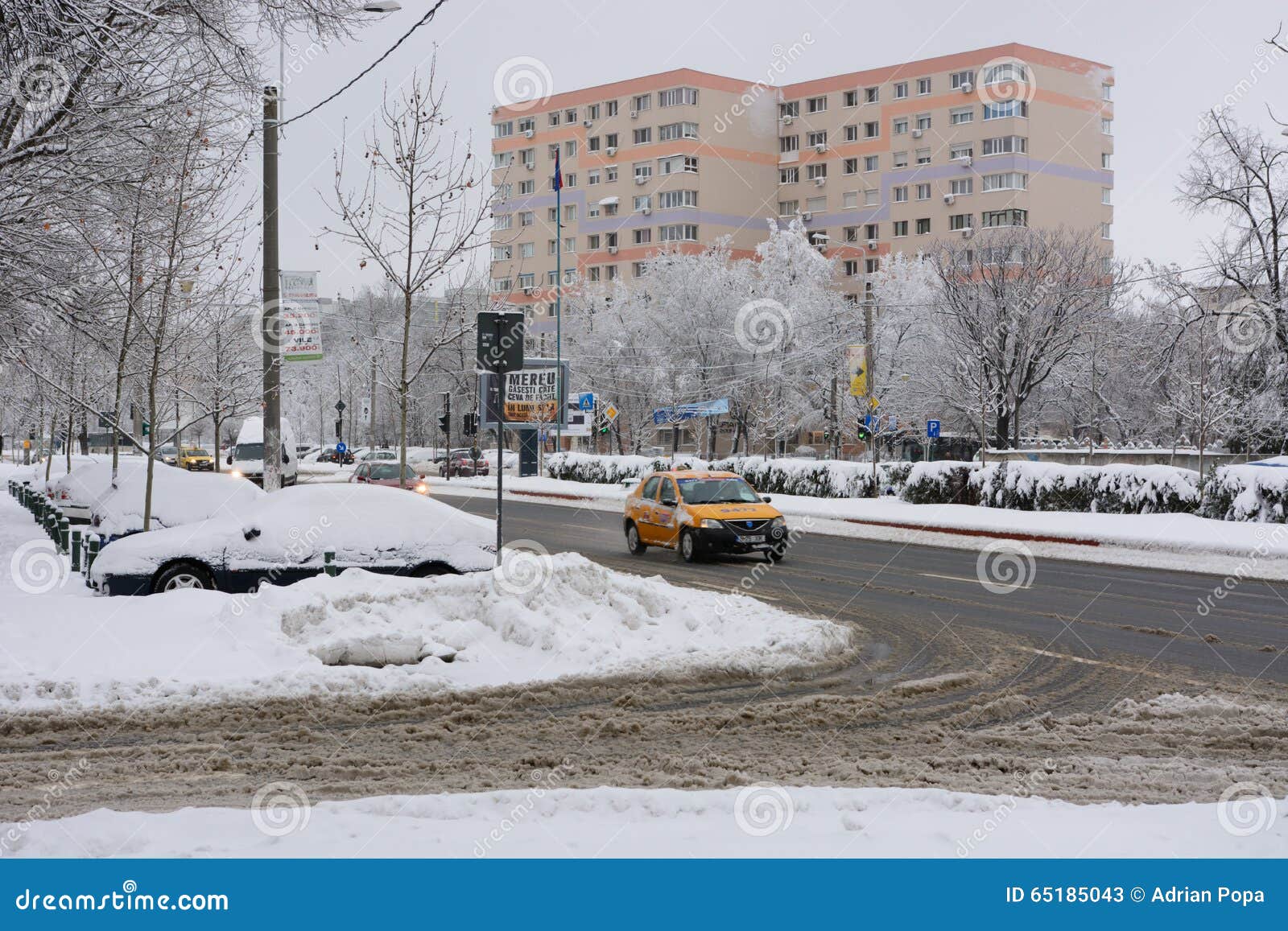 Winter in Bucharest editorial stock photo. Image of outdoor - 65185043