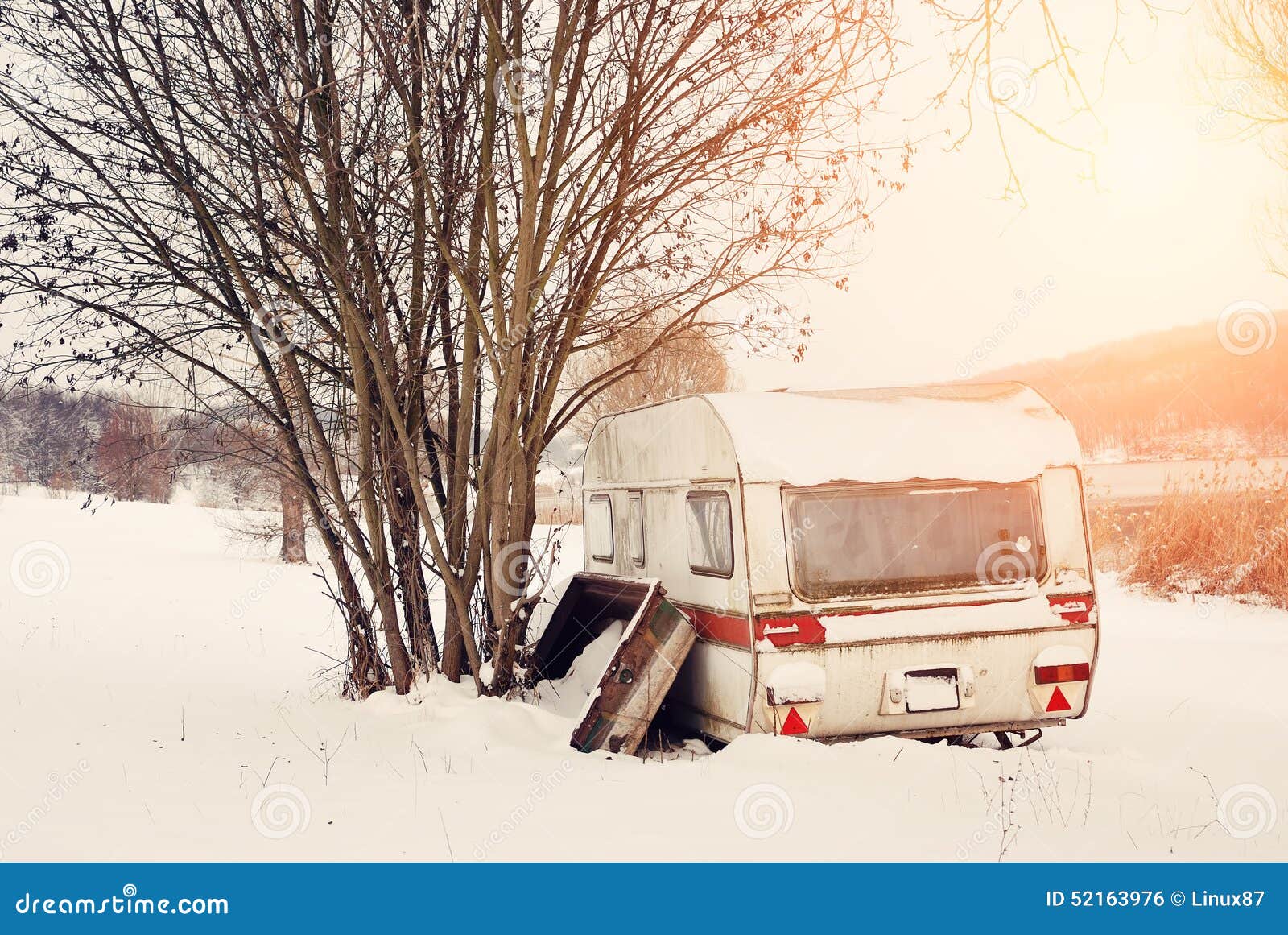 Winter caravan stock photo. Image of path, door, house - 52163976