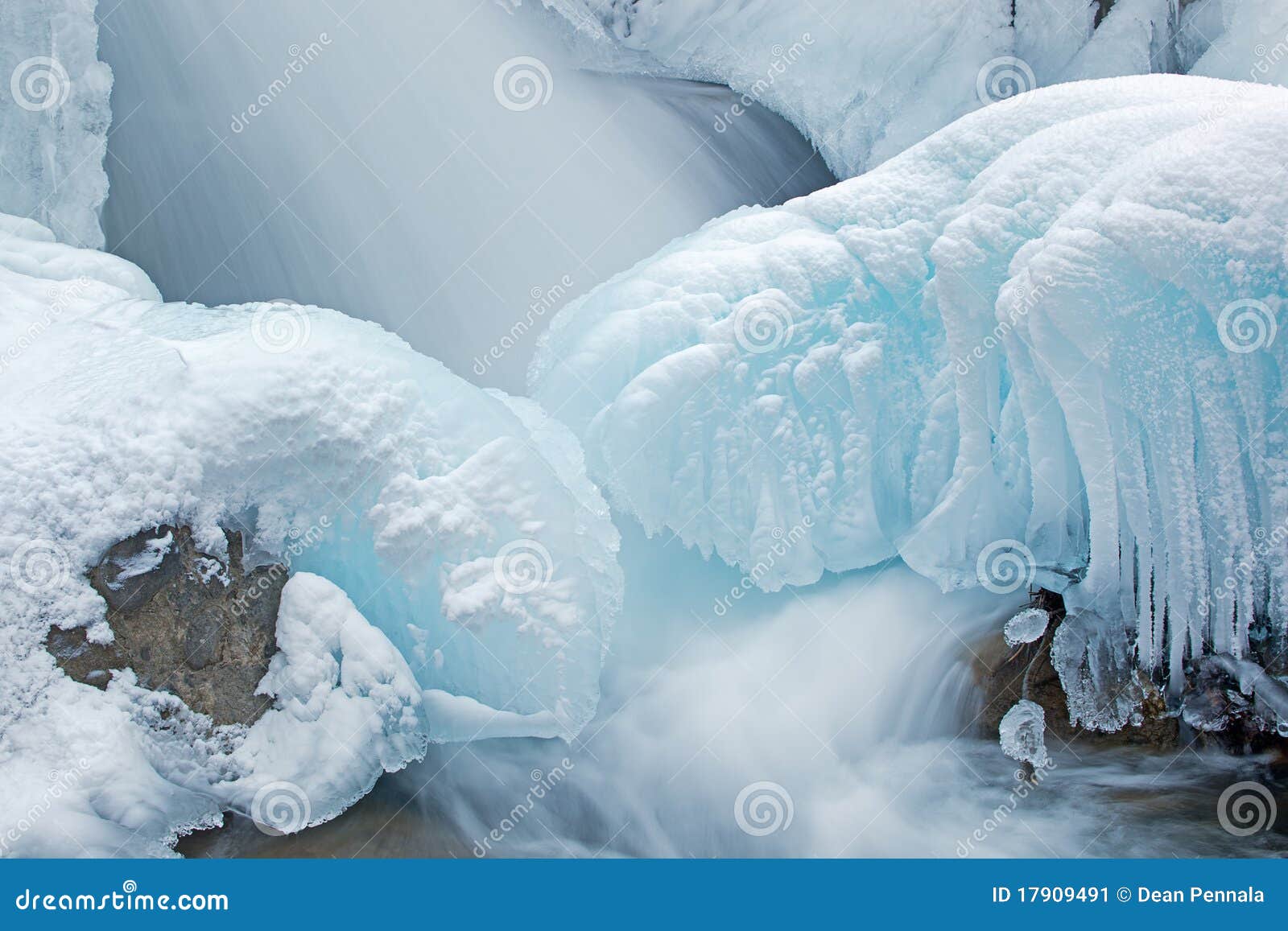 Winter Cascade stock image. Image of seasons, creek, natural - 17909491
