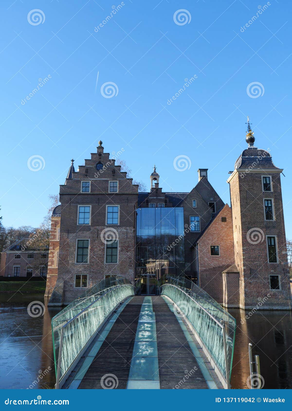 The Castle of Ruurlo in the Netherlands Stock Photo - Image of ...