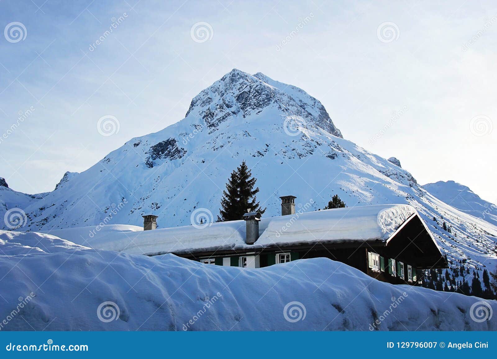 Winter Cottage at the Mountains Stock Image - Image of mountain ...
