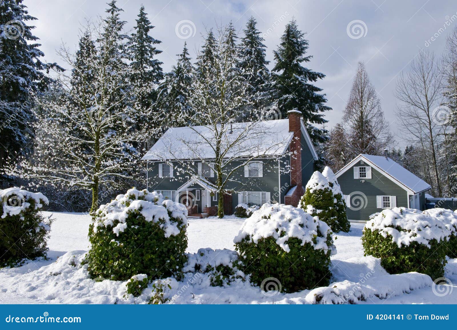 Winter country home stock image. Image of winter, home - 4204141
