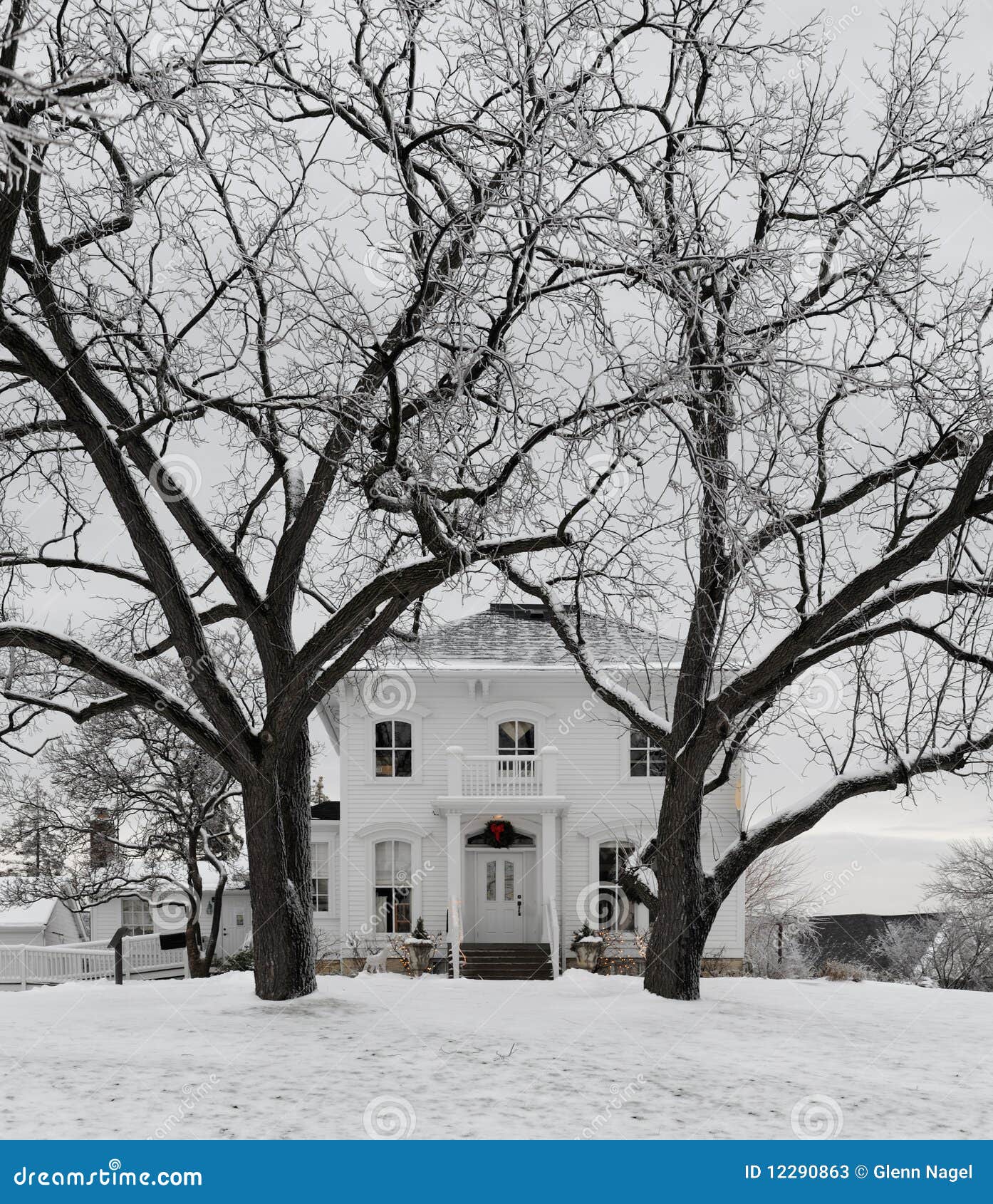 Winter farm house stock image. Image of cold, historic - 12290863
