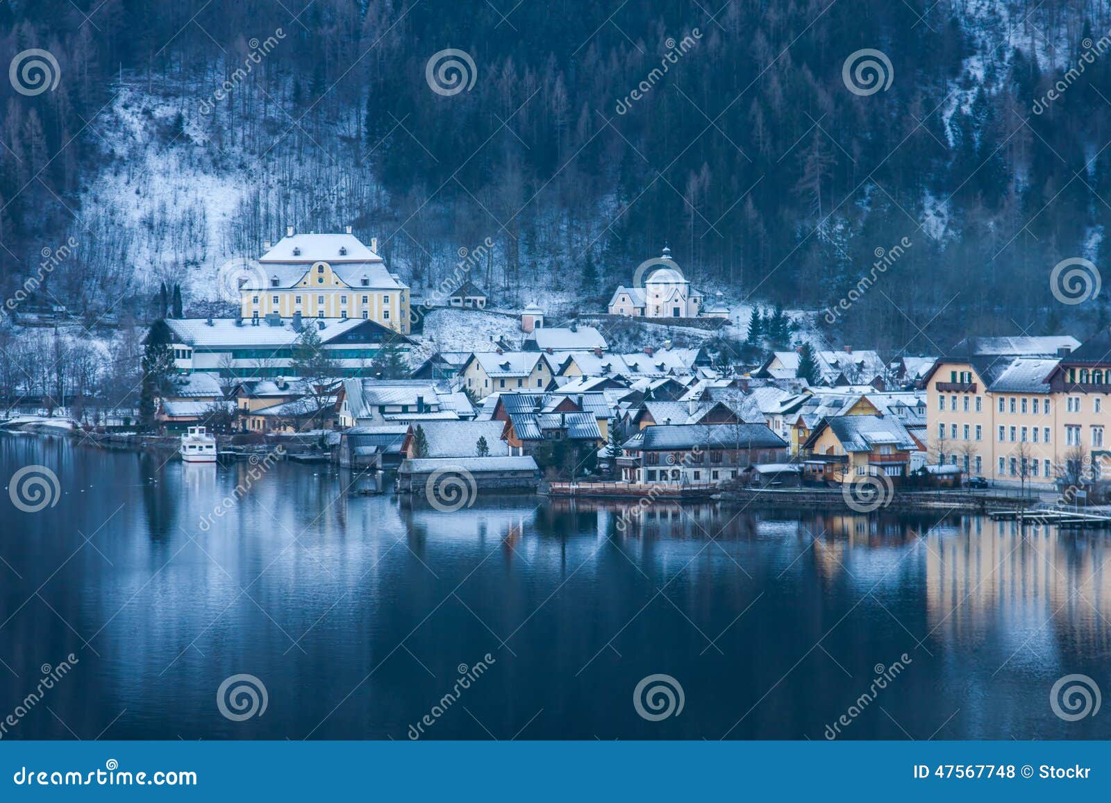 Winter Hallstatt stock photo. Image of house, dream, nature - 47567748