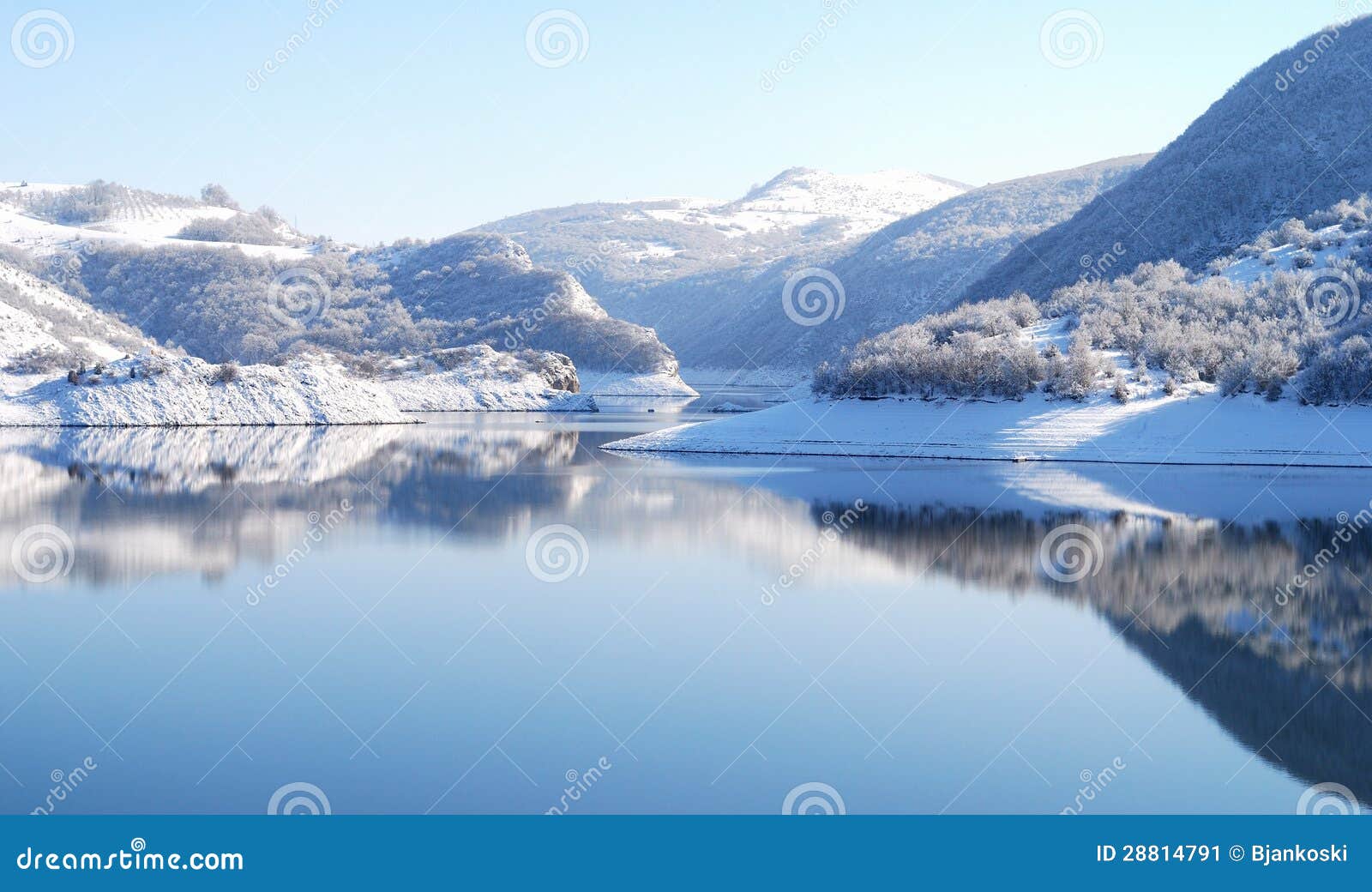 Winter Lake Reflections stock image. Image of white, landscape - 28814791