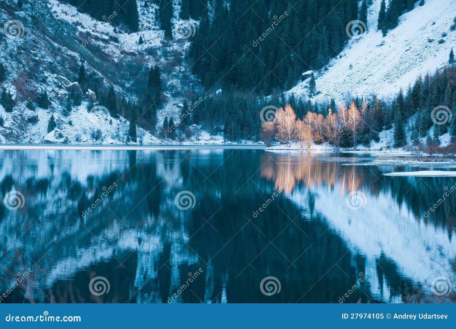 Winter Lake Scene with Beautiful Reflection Stock Image - Image of ...