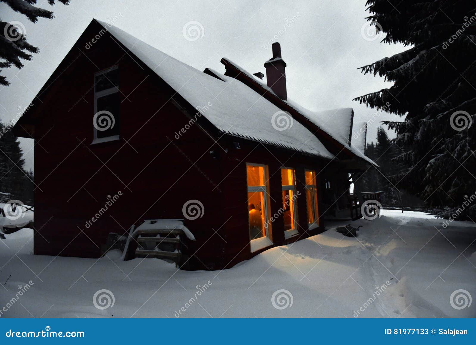 Winter lodge evening scene stock image. Image of cold - 81977133