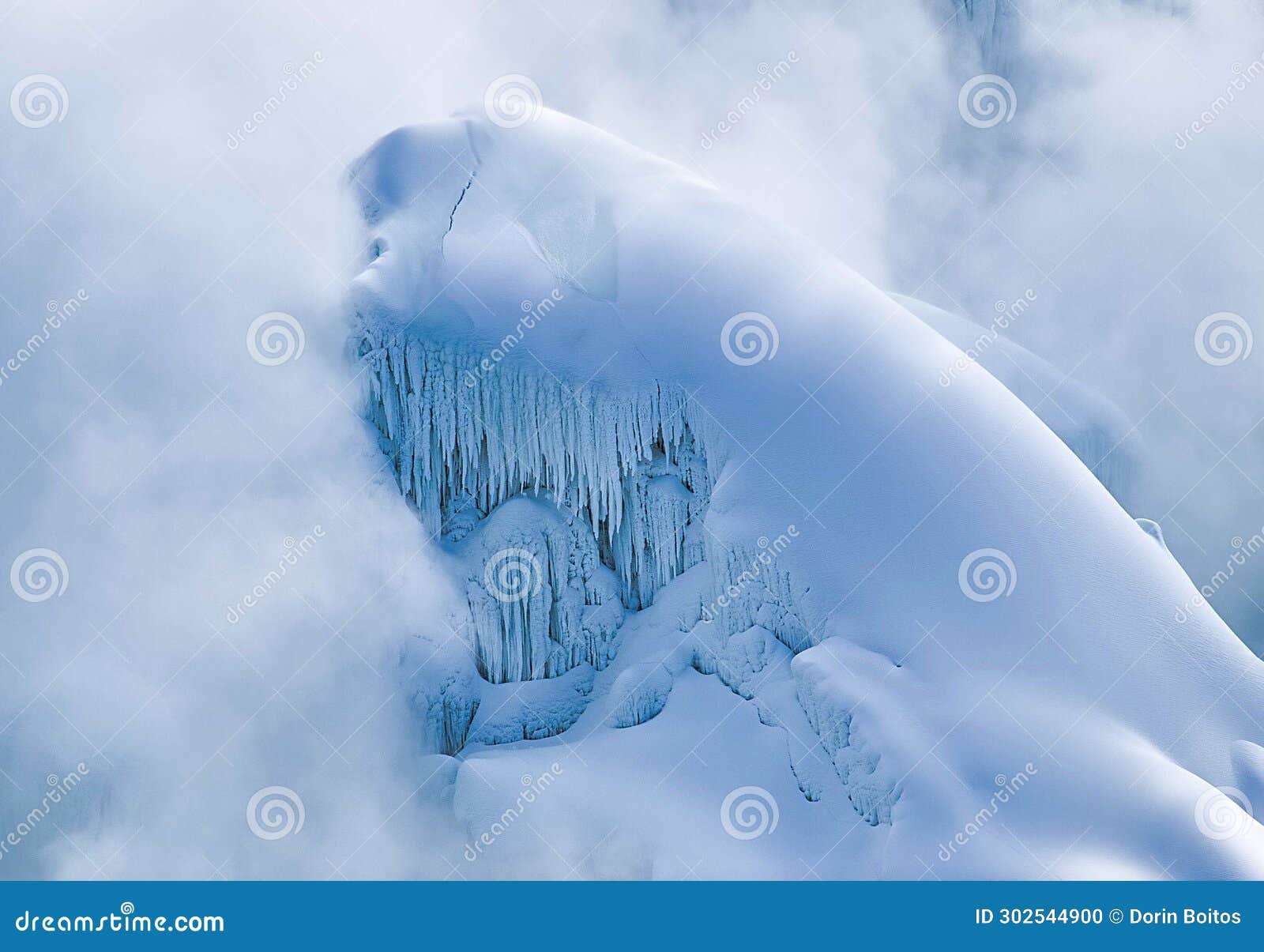 Winter Monster at Niagara Falls Stock Photo - Image of snow, freezing ...