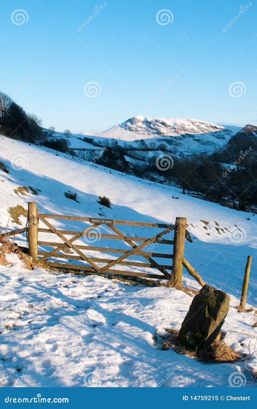Winter in the Newlands Valley Stock Image - Image of freeze, mountain ...
