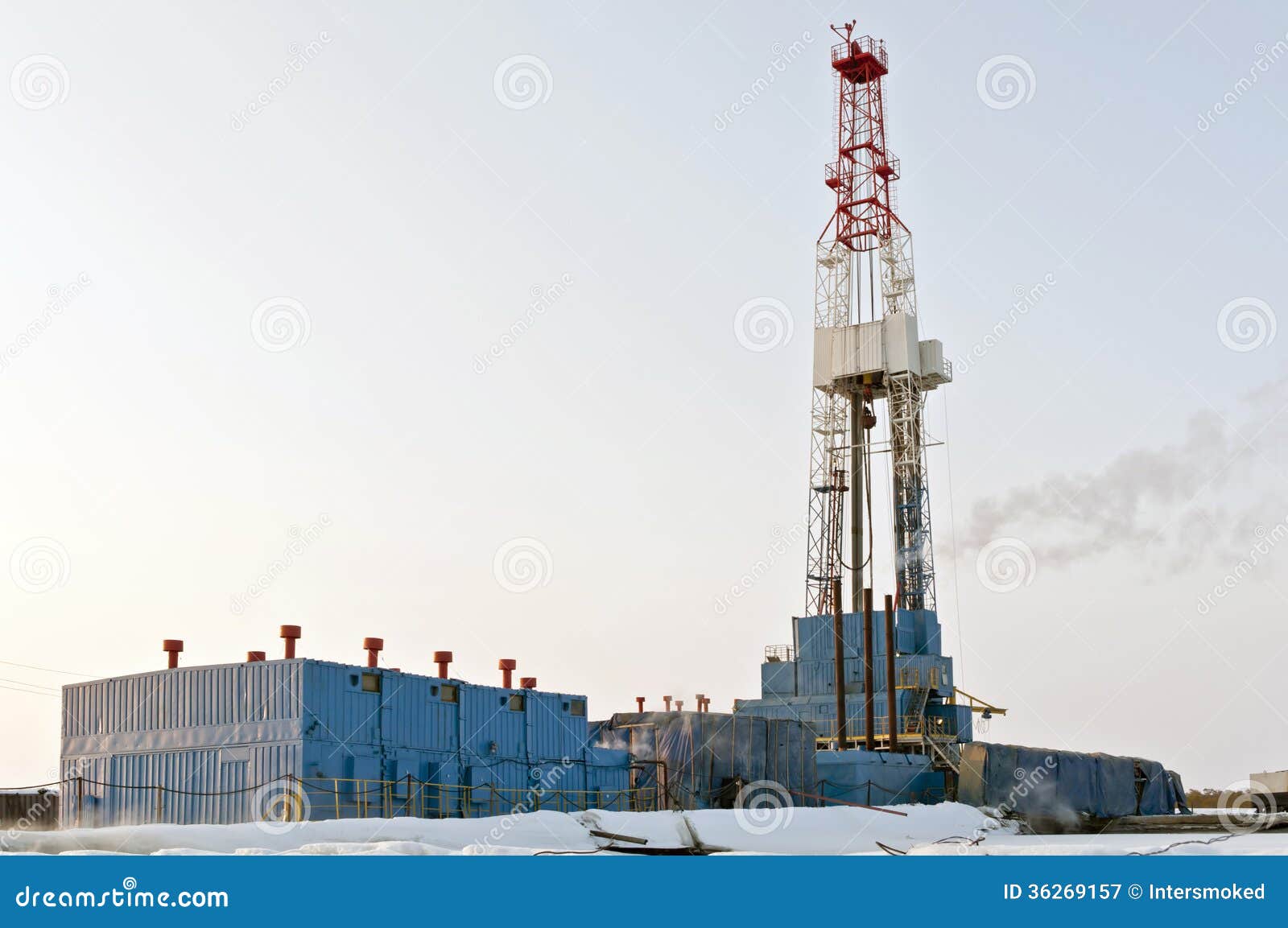 Winter oil rig stock image. Image of oilfield, engineering - 36269157