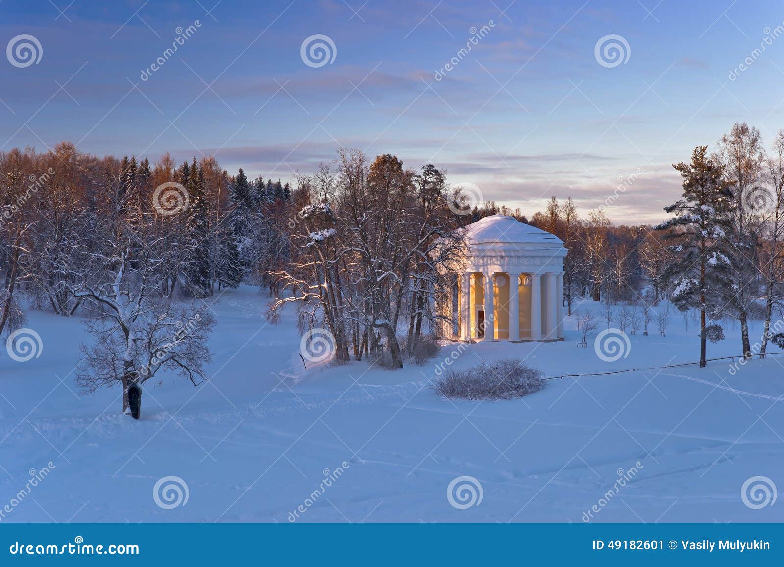 Winter park with rotunda stock image. Image of nature - 49182601
