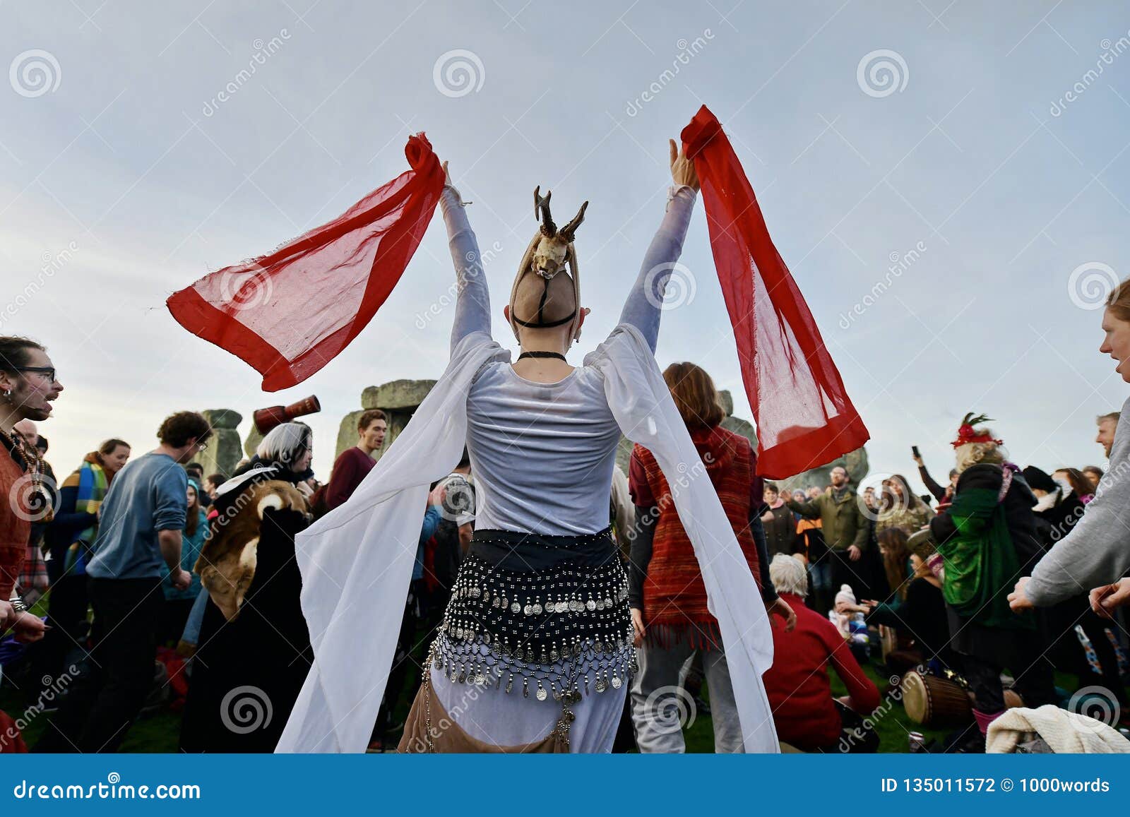 Winter-Sonnenwende-Feiern Bei Stonehenge Redaktionelles Stockfotografie ... Winter-Sonnenwende-Feiern Bei Stonehenge Redaktionelles Stockfotografie ...