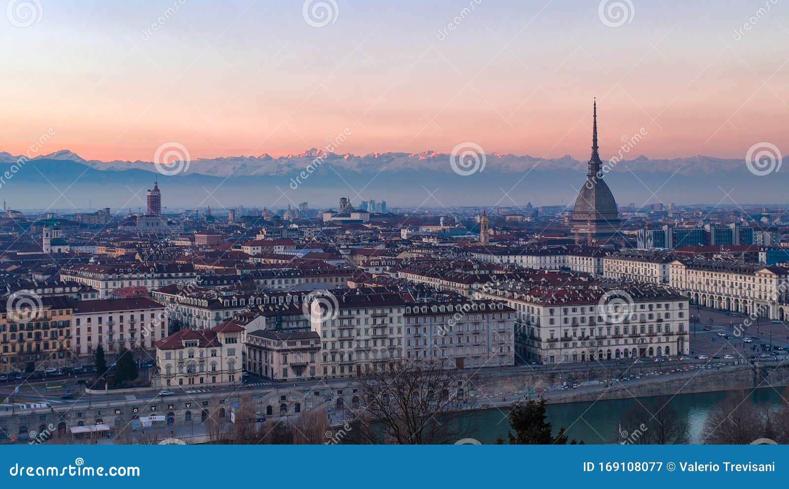 Winter sunset in Turin stock image. Image of europa - 169108077