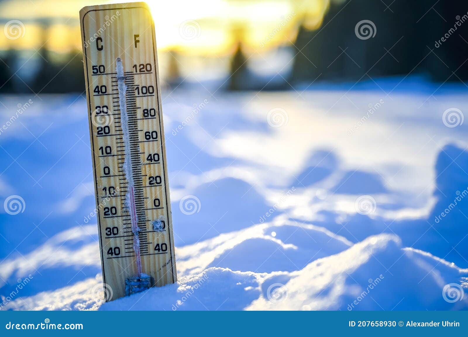 Winter. Thermometer on Snow Shows Low Temperatures. Stock Photo - Image ...