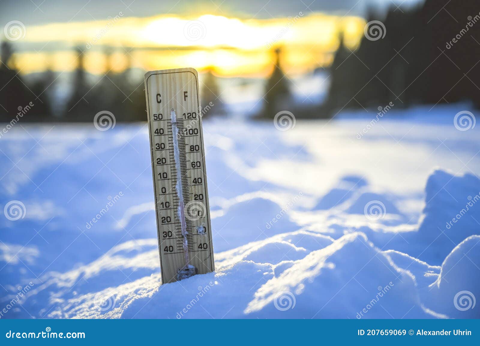 Winter. Thermometer on Snow Shows Low Temperatures. Stock Image - Image ...