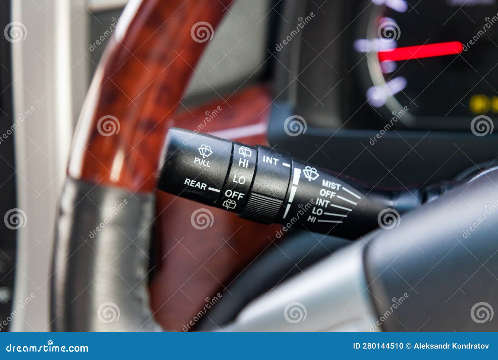 Wiper Mode Selection Button with Automatic Adjustment through the Rain ...