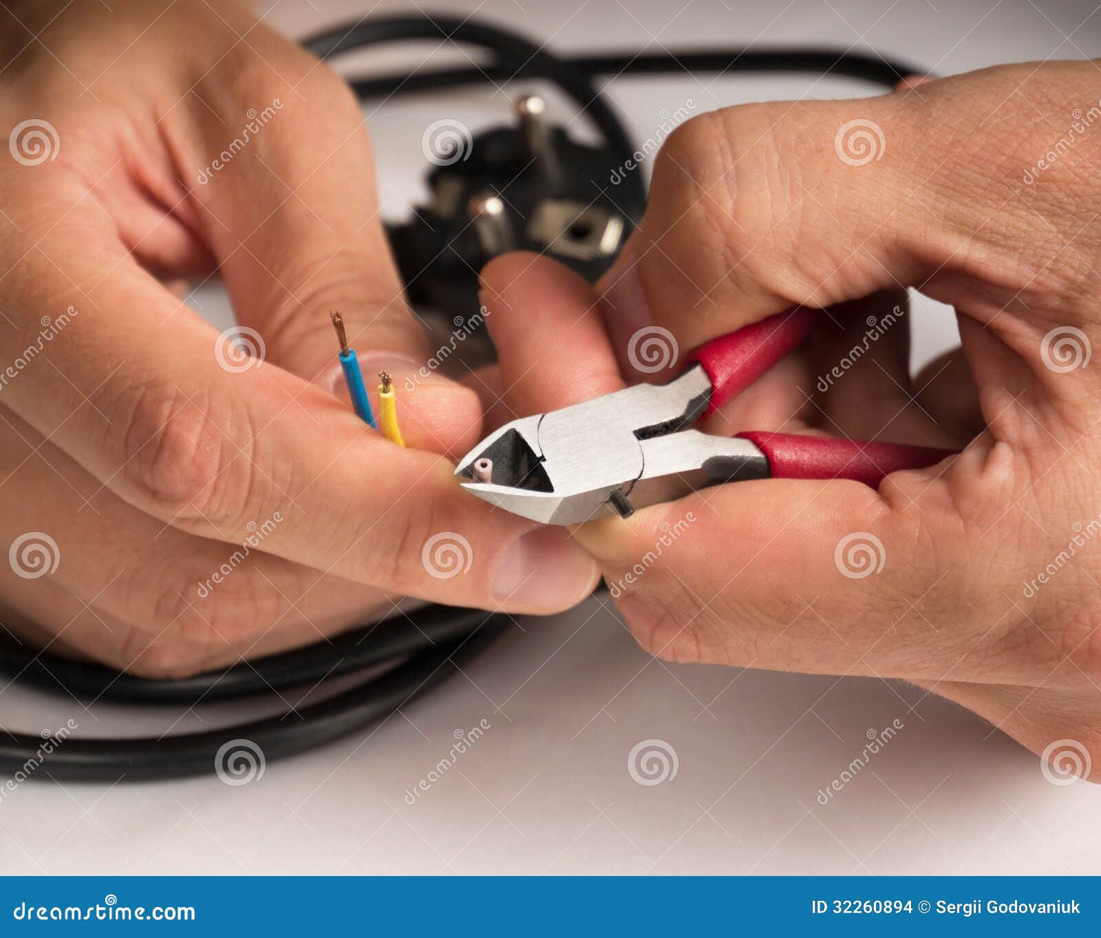 Wire cutter stock photo. Image of electronics, tool, technician - 32260894