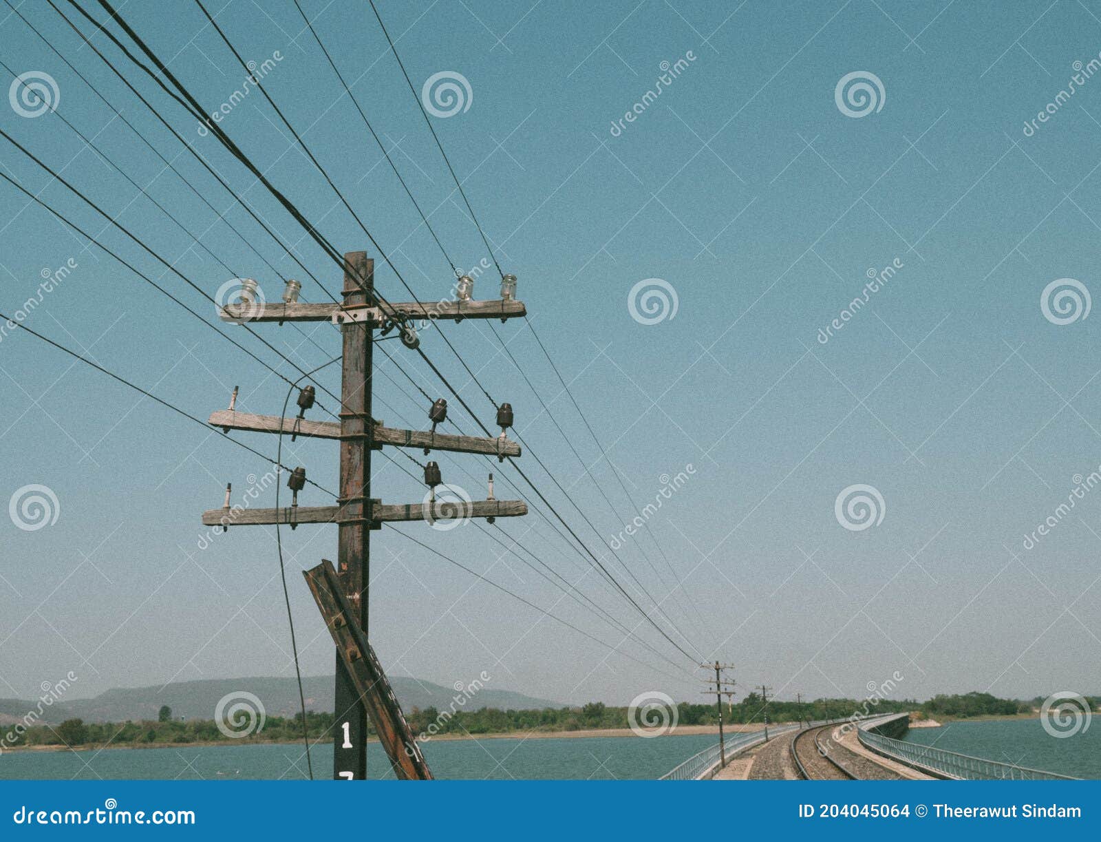 Wire on Old Wood Electricity Post Over Floods Dams Stock Photo - Image ...