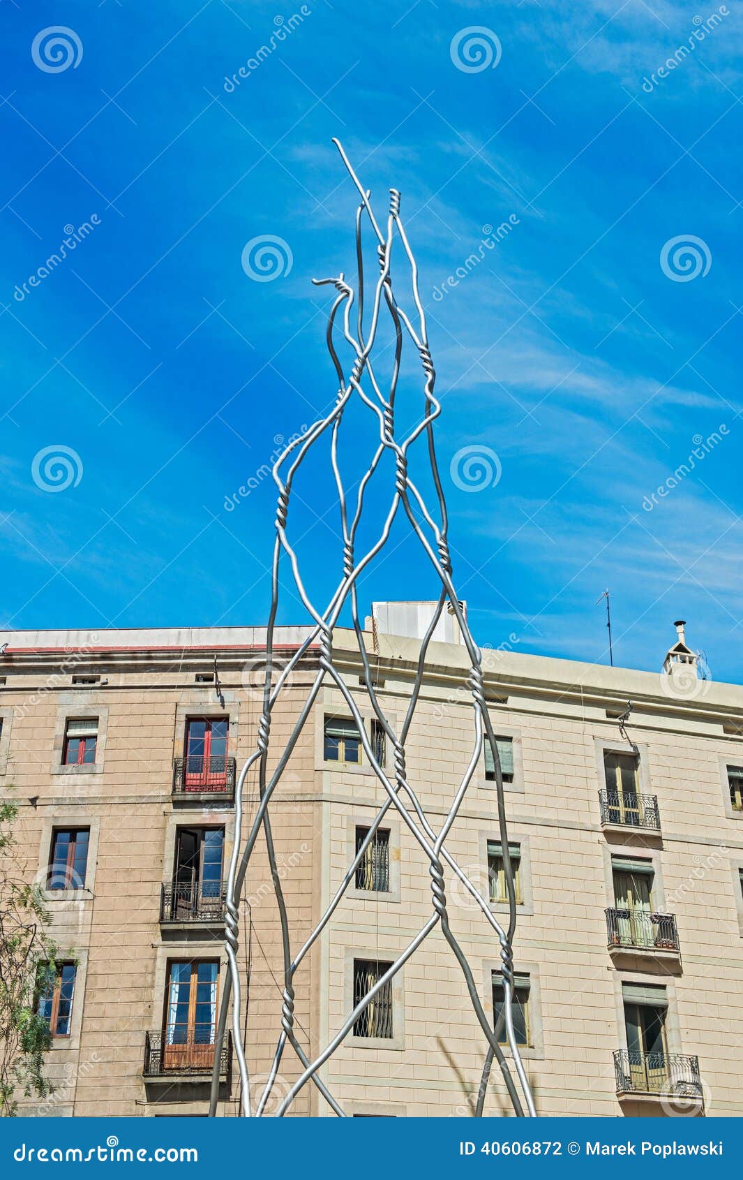 Wire Sculpture Barcelona, Spain Stock Photo - Image of building ...
