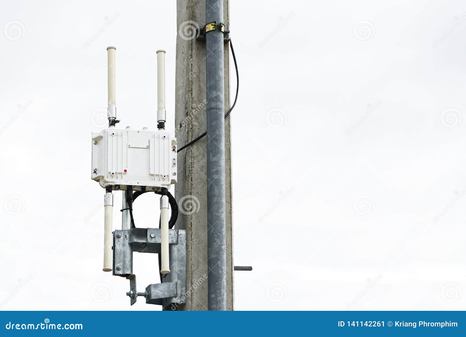 Wireless Communication Antenna Transmitter. Stock Image - Image of ...