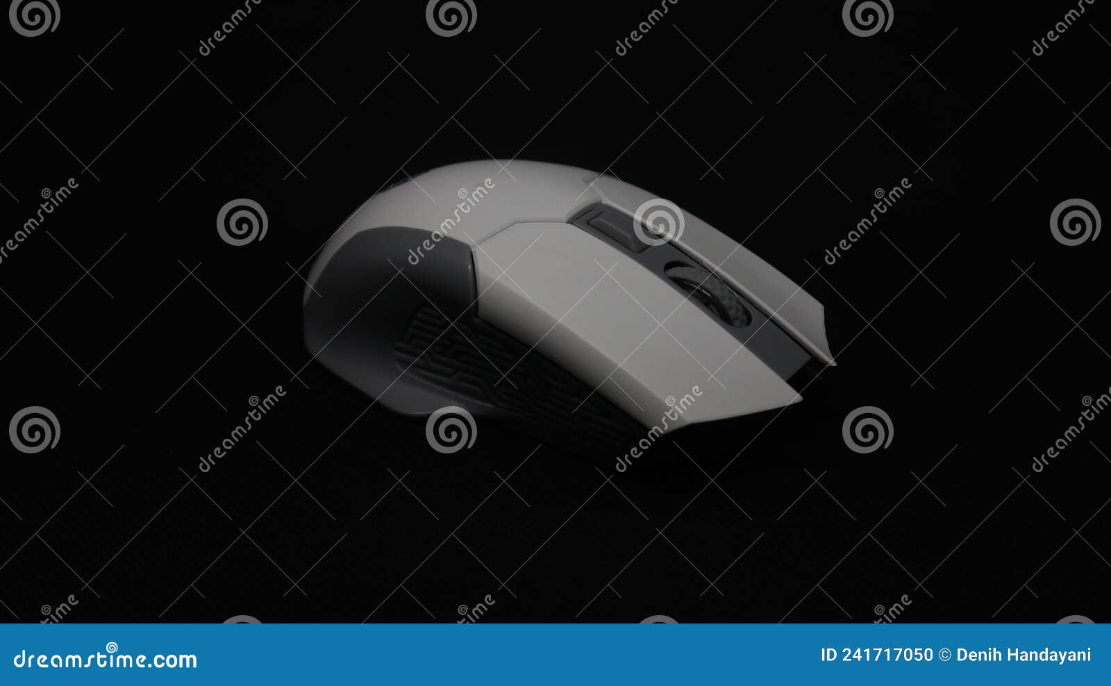 Minimalist Gaming Mouse Stock Photos - Free & Royalty-Free Stock Photos ...