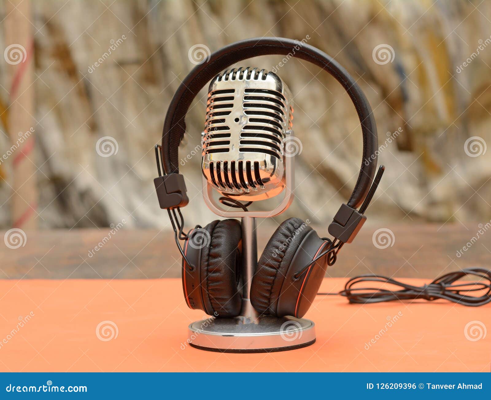 Wireless Headphone with Microphone on Table, Music Theme Editorial ...