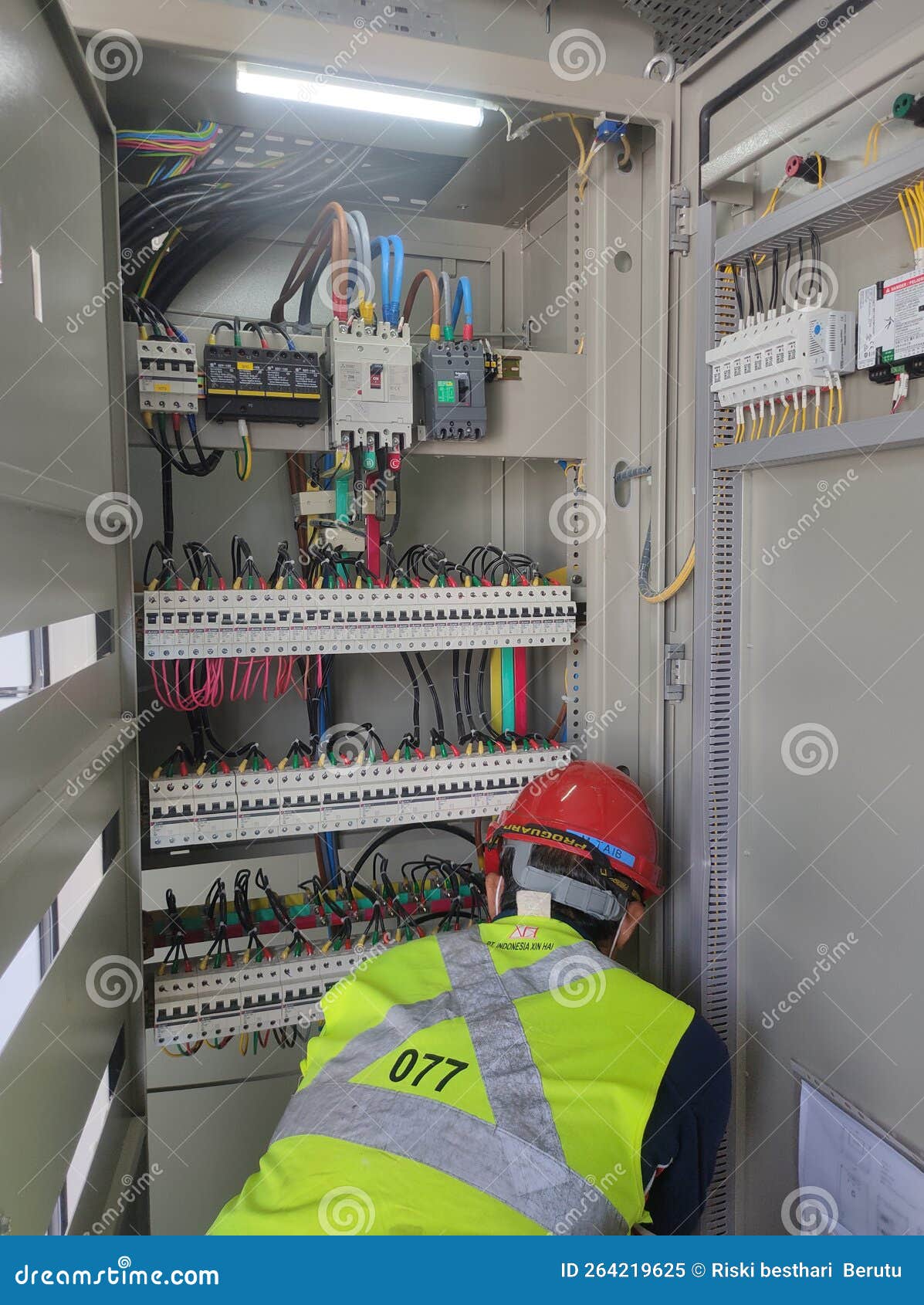 Wiring in the Distribution Panel Editorial Image - Image of wiring ...