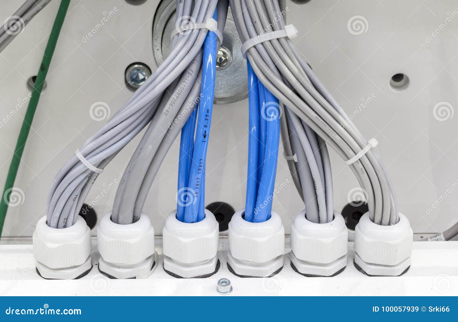Wiring Harness With Insulation Of Corrugated Insulating Material Stock ...