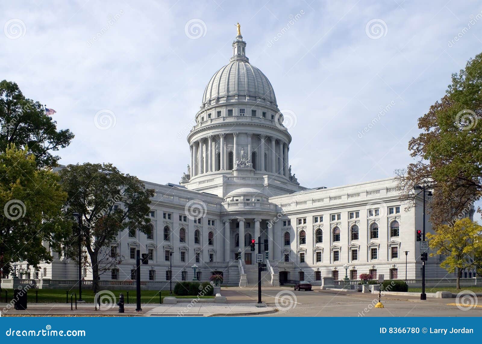 Wisconsin State Capitol stock photo. Image of statue, capitol - 8366780