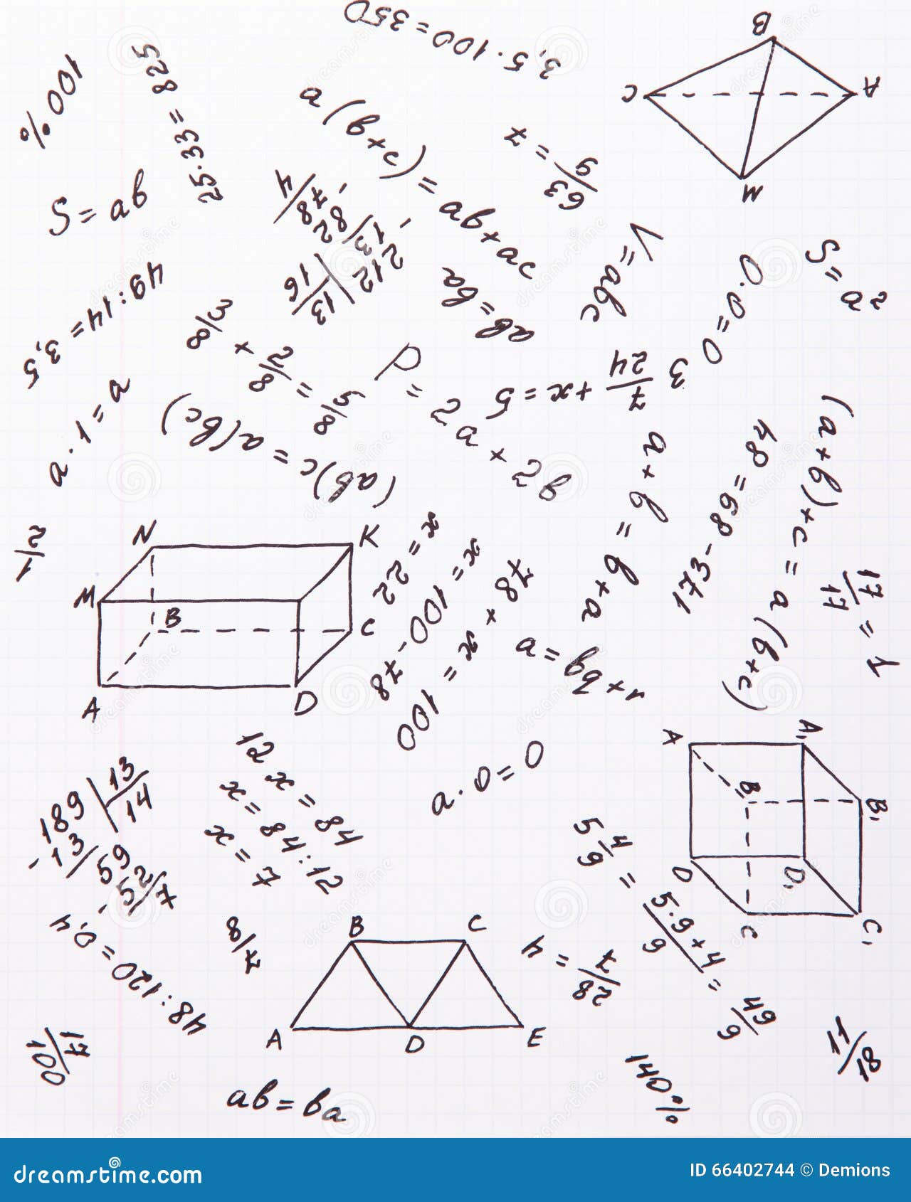 Wiskundige formules stock foto. Image of leren, formules - 66402744